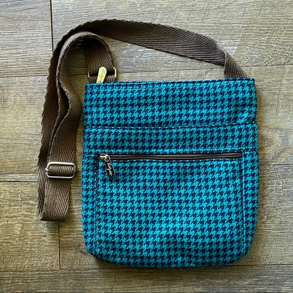 thirty-one | Bags | Thirty One Houndstooth Crossbody Bag Zip Top Purse ...